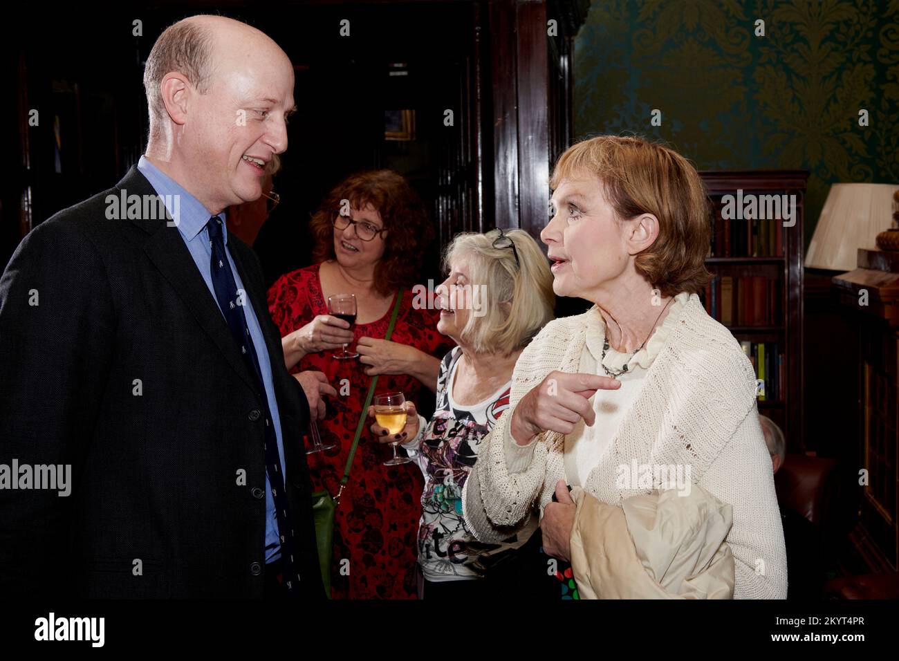 Harry Mount and Madeline Smith at Oldie Lit Lunch 15-11-22 Neil Spence ...