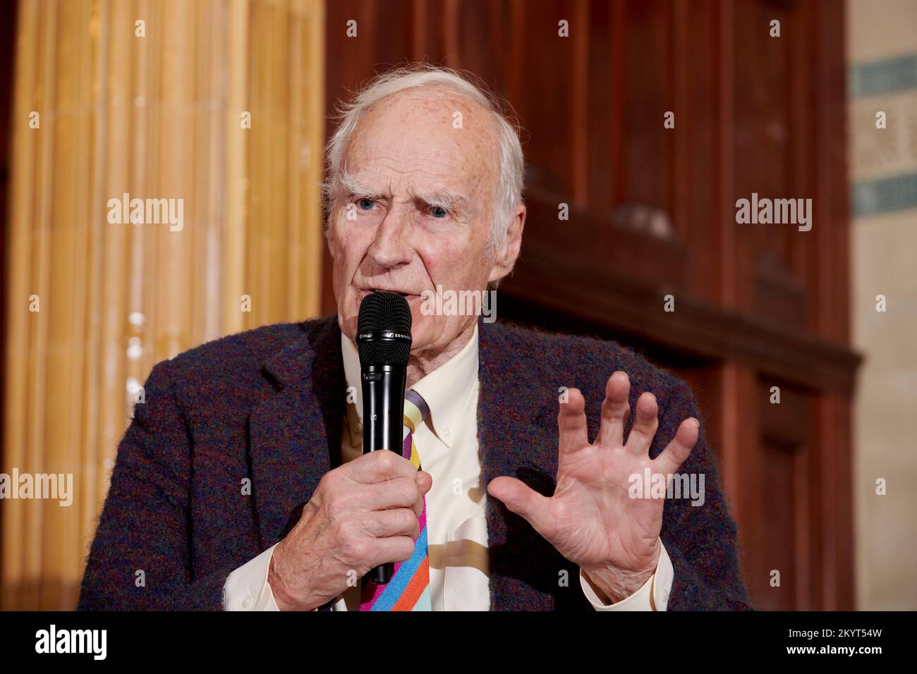 Peter snow ann snow hi-res stock photography and images - Alamy