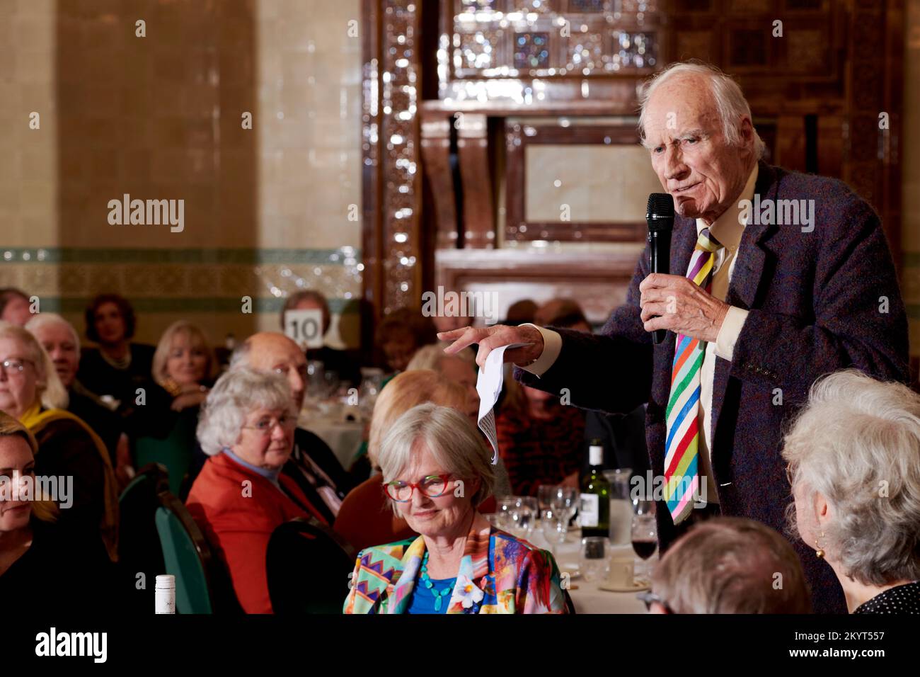 Peter Snow at the Oldie Lit Lunch 15-11-22 Stock Photo - Alamy