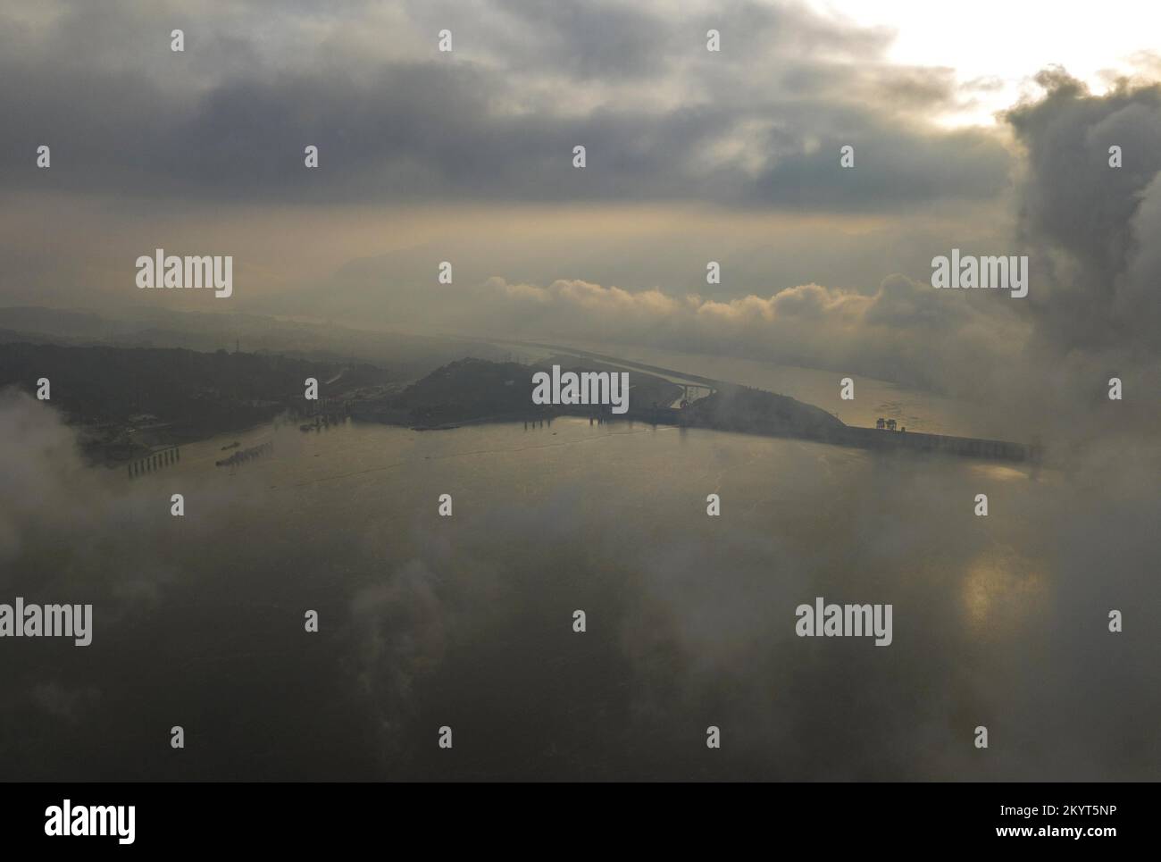 Aerial photo shows the misty and romantic scenery of the Three Gorges ...