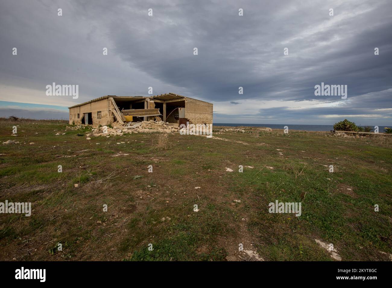 WWii Italian defence placements in Sicily Stock Photo - Alamy