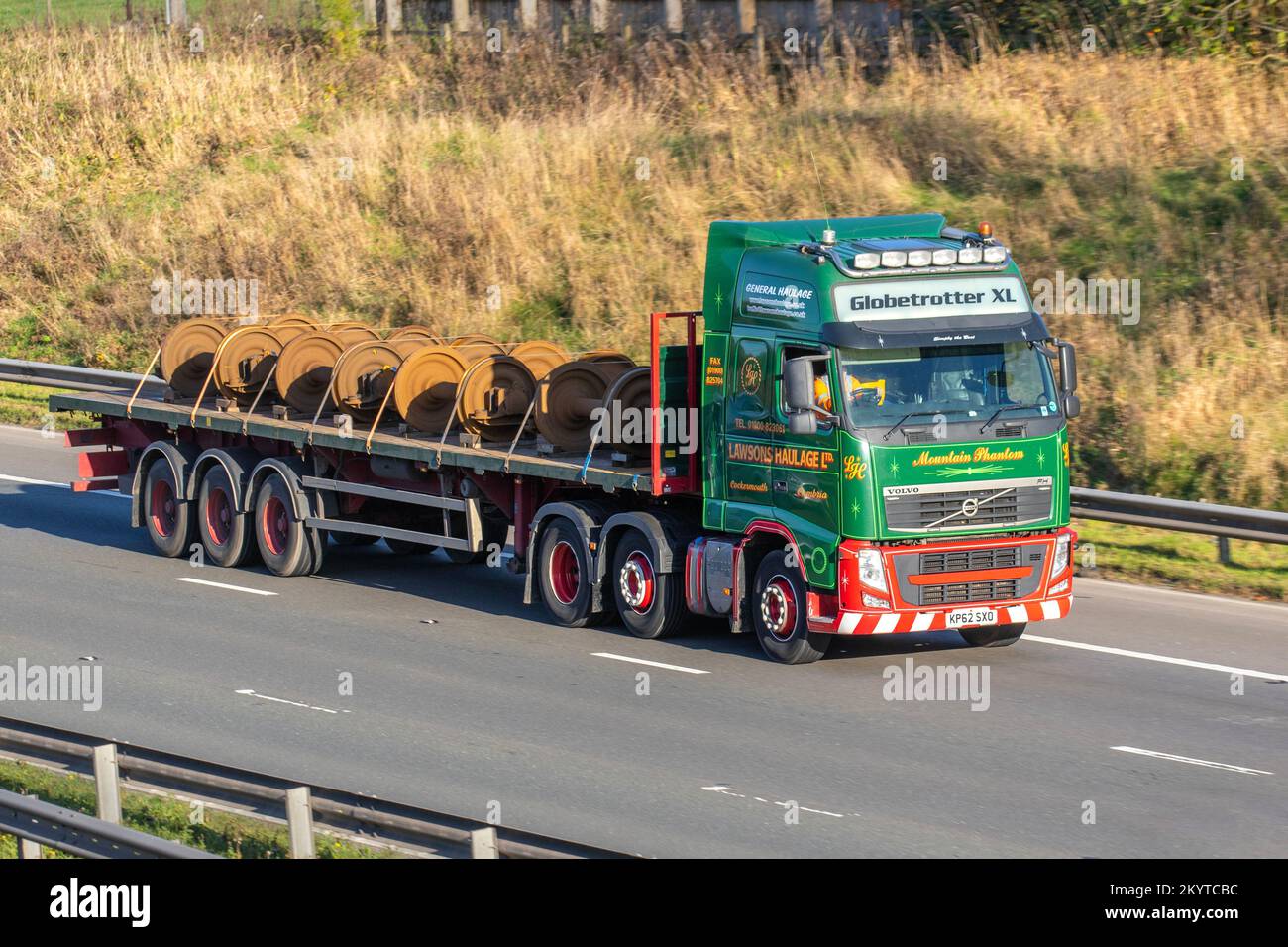 LAWSONS HAULAGE LTD; VOLVO Globetrotter XL lorry carrying rusty train ...