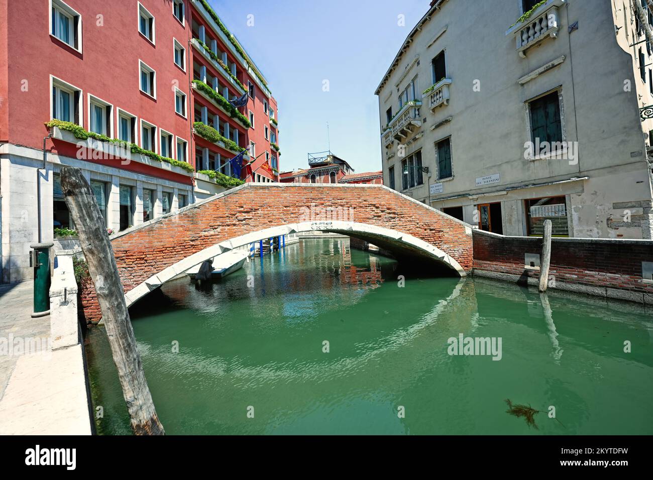 Venice ponte dei tolentini hi-res stock photography and images - Alamy