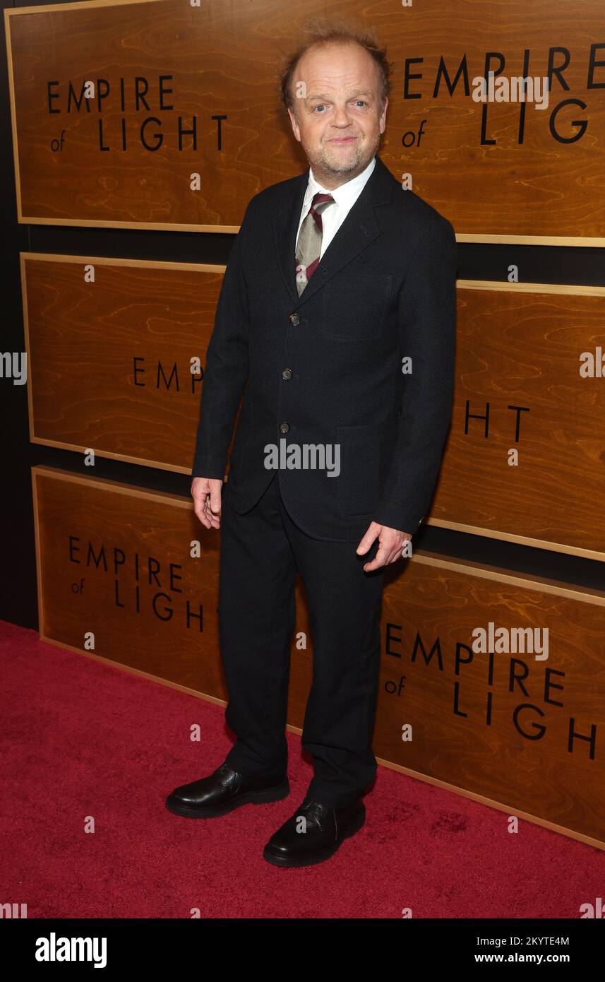 Beverly Hills, Ca. 1st Dec, 2022. Toby Jones at the Los Angeles ...