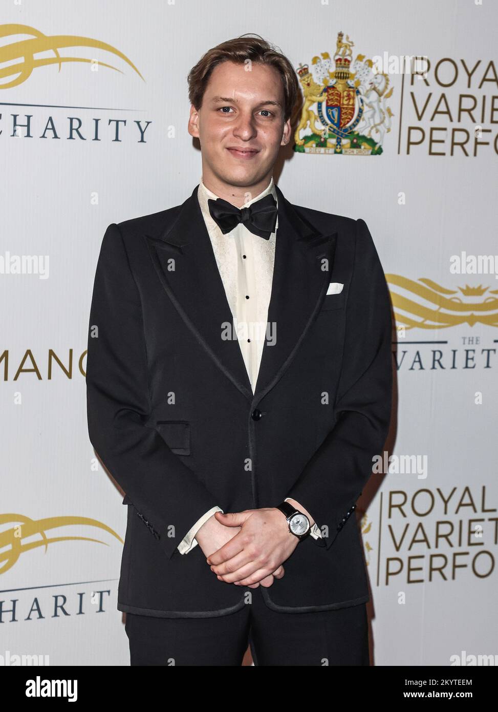 London, UK - 01 Dec 2022, George Ezra seen on the red carpet for the ...