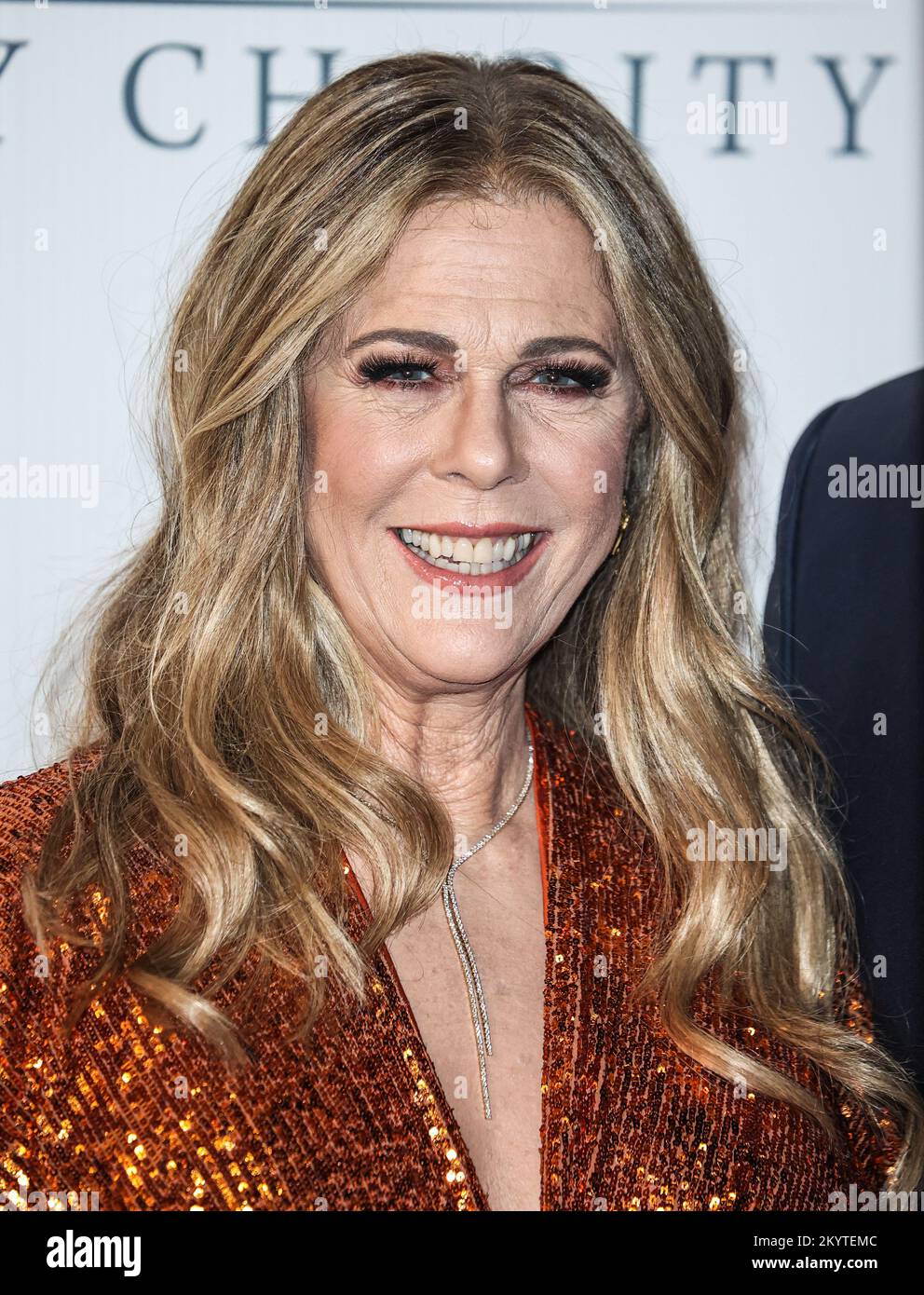London, UK. 01st Dec, 2022. Rita Wilson seen on the red carpet for the ...