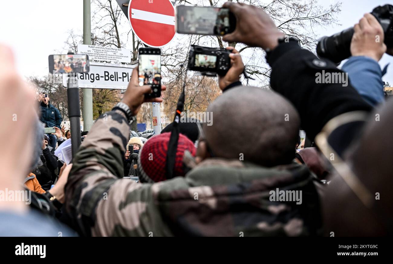 Berlin, Germany. 02nd Dec, 2022. Media throng at the street renaming in ...