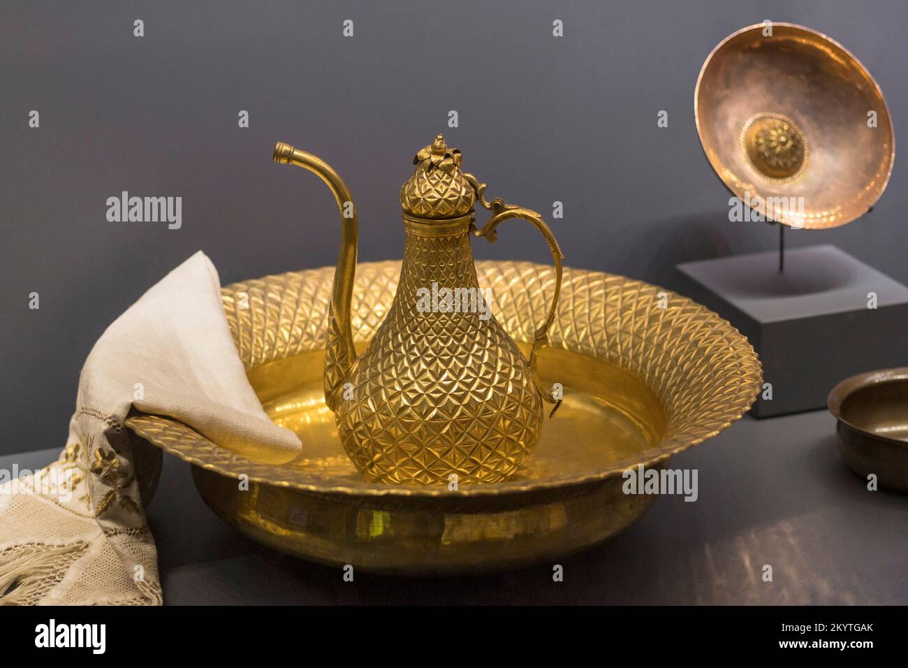 Tombac hi-res stock photography and images - Alamy