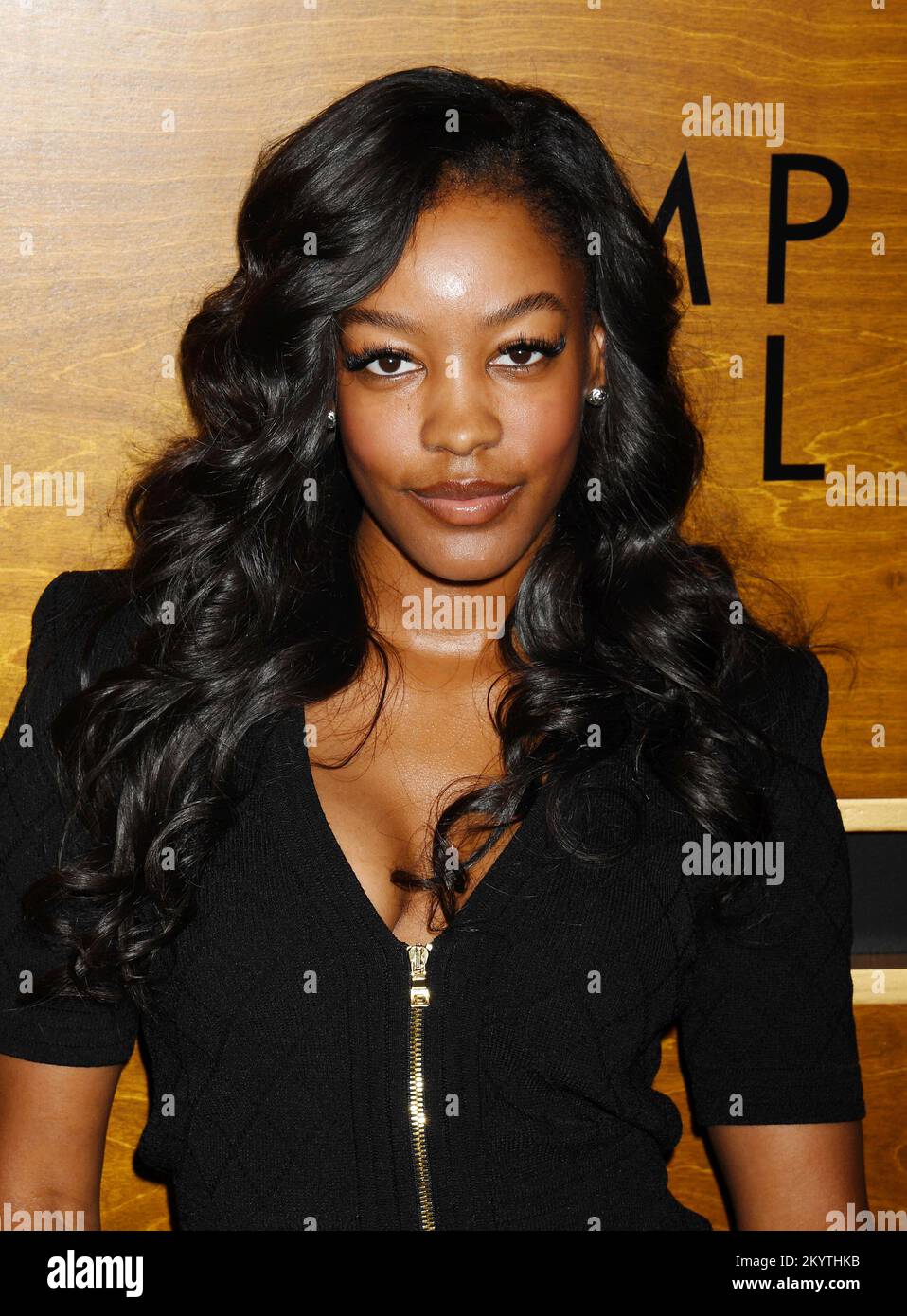 BEVERLY HILLS, CALIFORNIA - DECEMBER 01: Victoria Richards attends Los ...