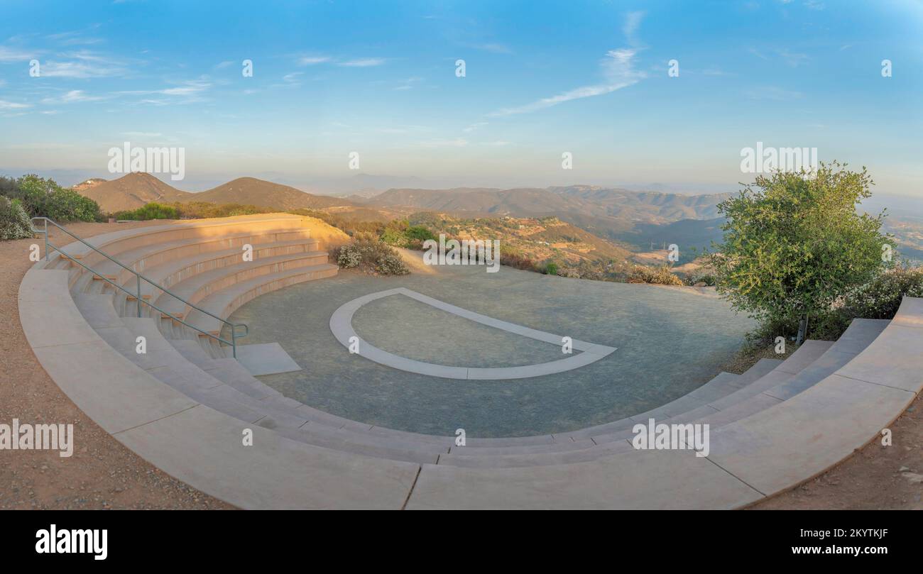 Small half amphitheatre near the edge of a mountain slope in San Diego ...