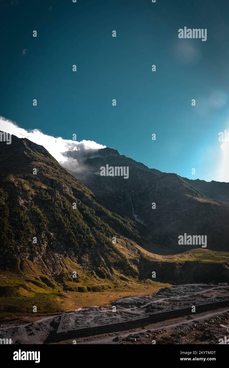 Cloud trekking hi-res stock photography and images - Alamy