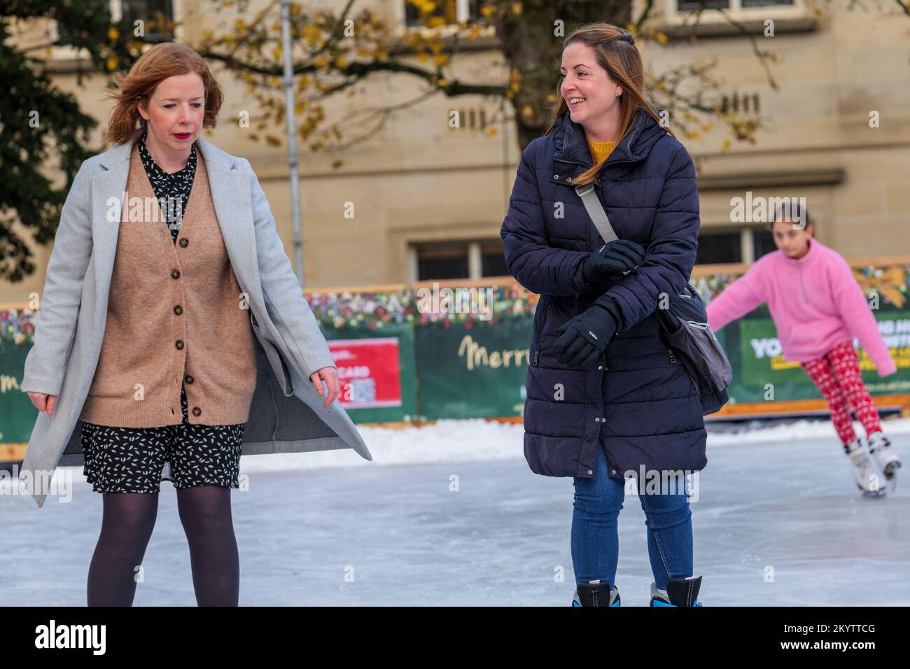 Harrogate ice skating hi-res stock photography and images - Alamy