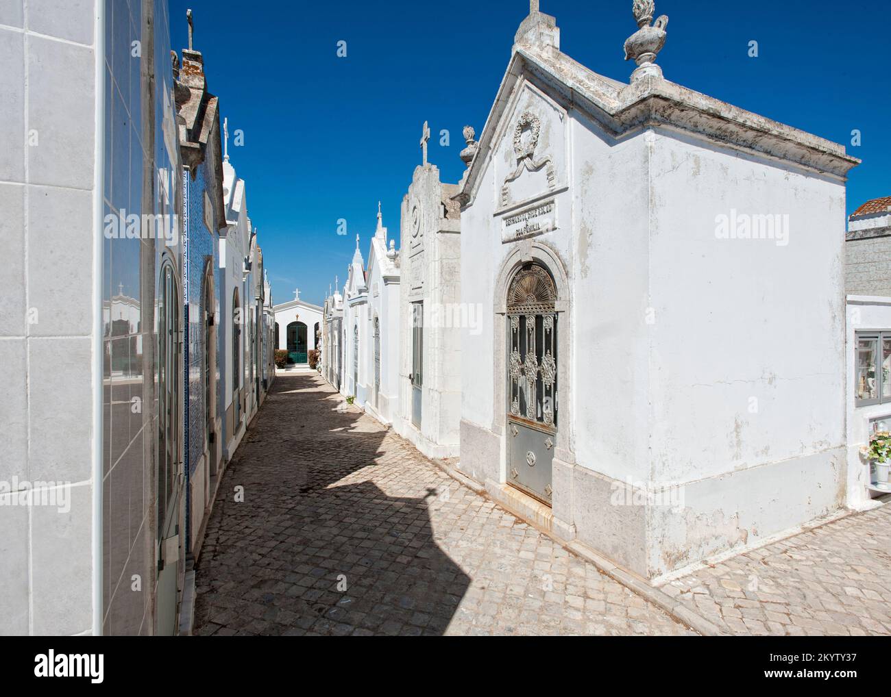 Algarve cemeteries hi-res stock photography and images - Alamy