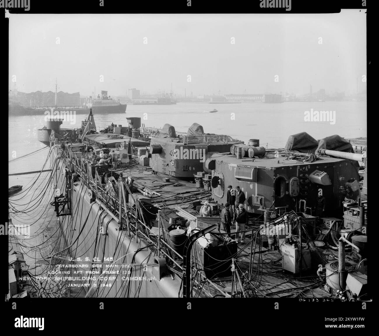 CL 145 Roanoke , Ships, Naval Vessels, Boats, Naval History, Navy Stock ...