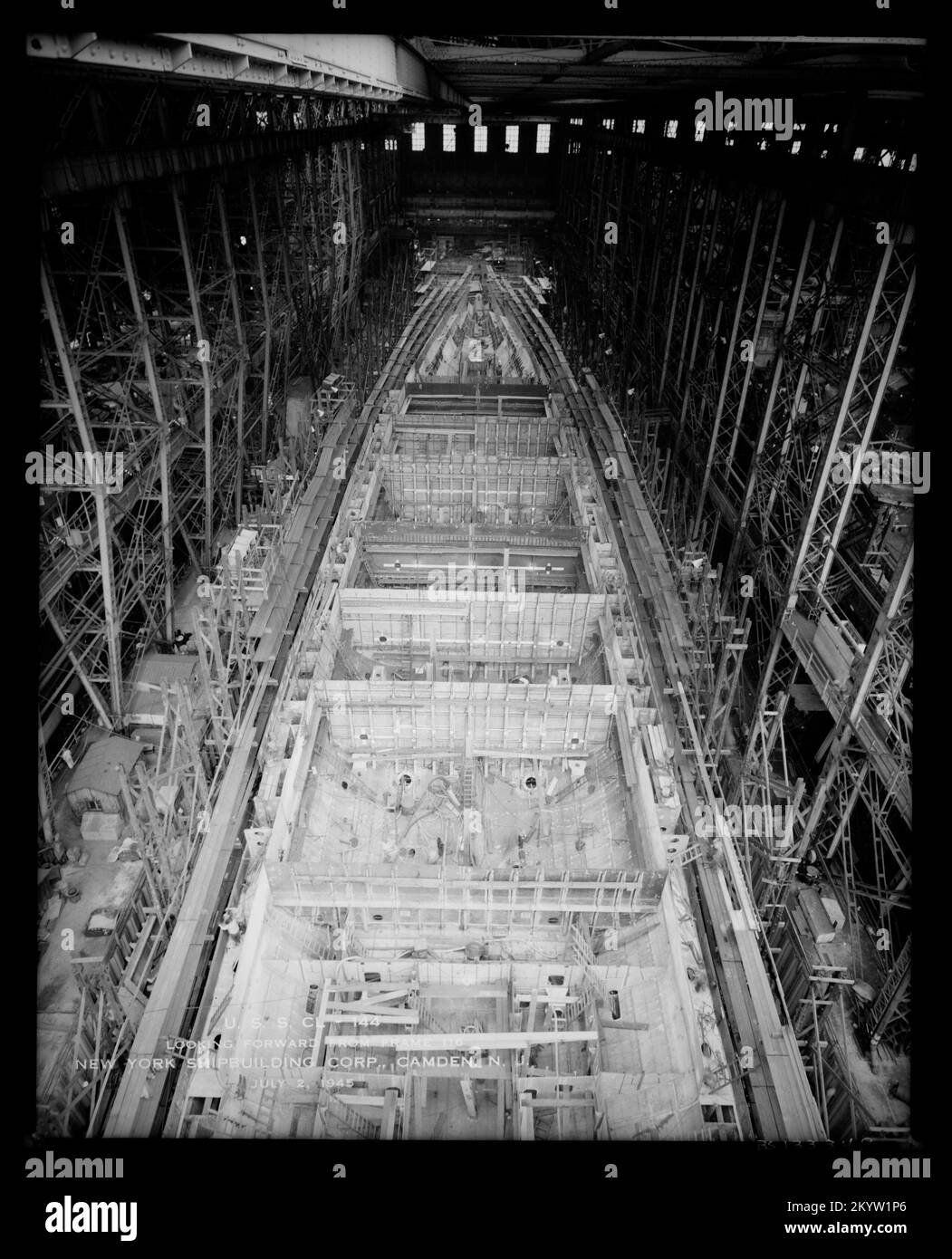 CL 144 Worcester [19-NN-CL 144 Worcester-133347] , Ships, Naval Vessels ...