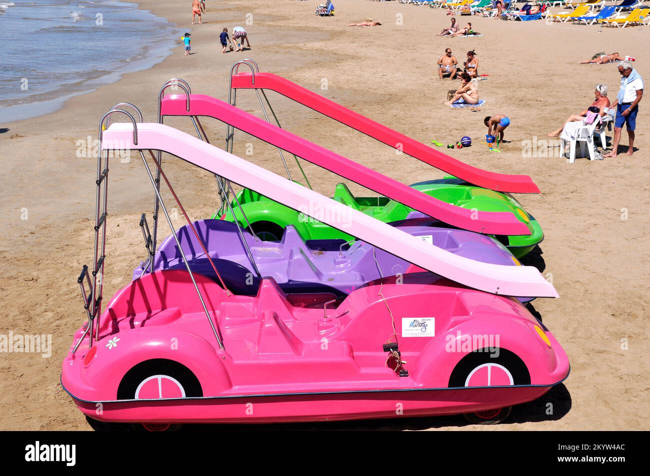 Pedalo playa hi-res stock photography and images - Alamy