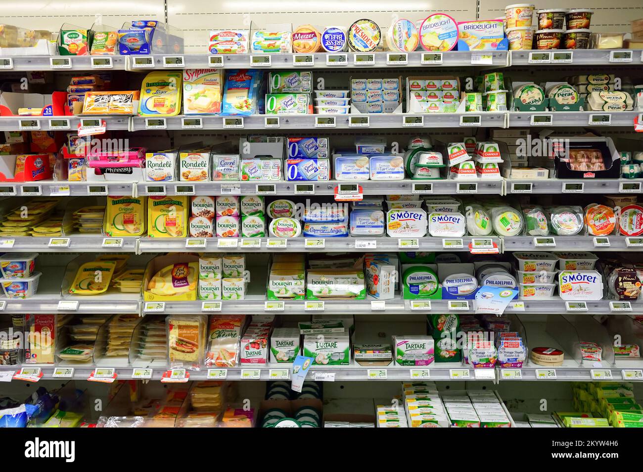 BEGLES, FRANCE - AUGUST 13, 2015: Simply Market supermarket interior ...