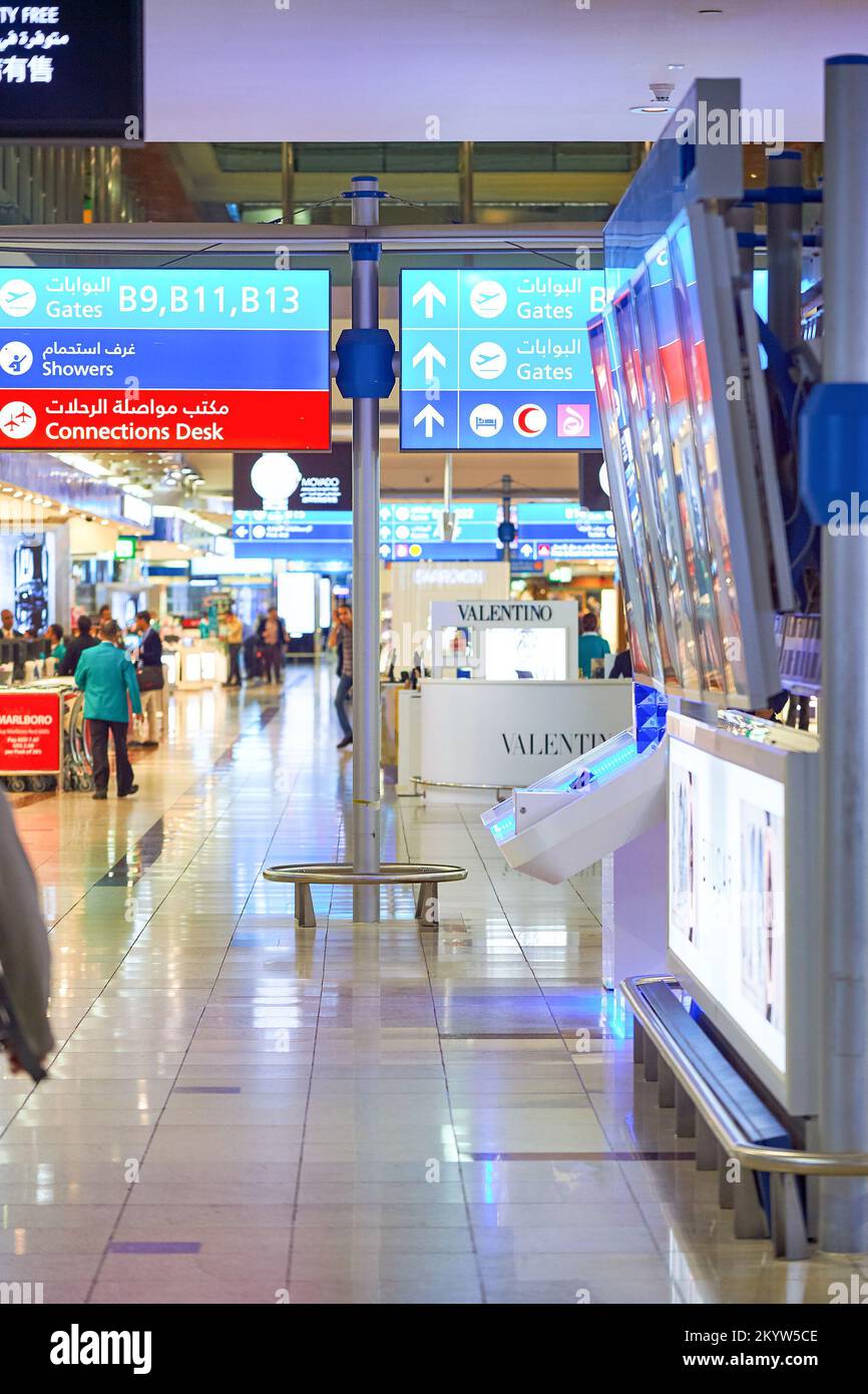 DUBAI, UAE - NOVEMBER 16, 2015: interior of Dubai Airport. Dubai ...