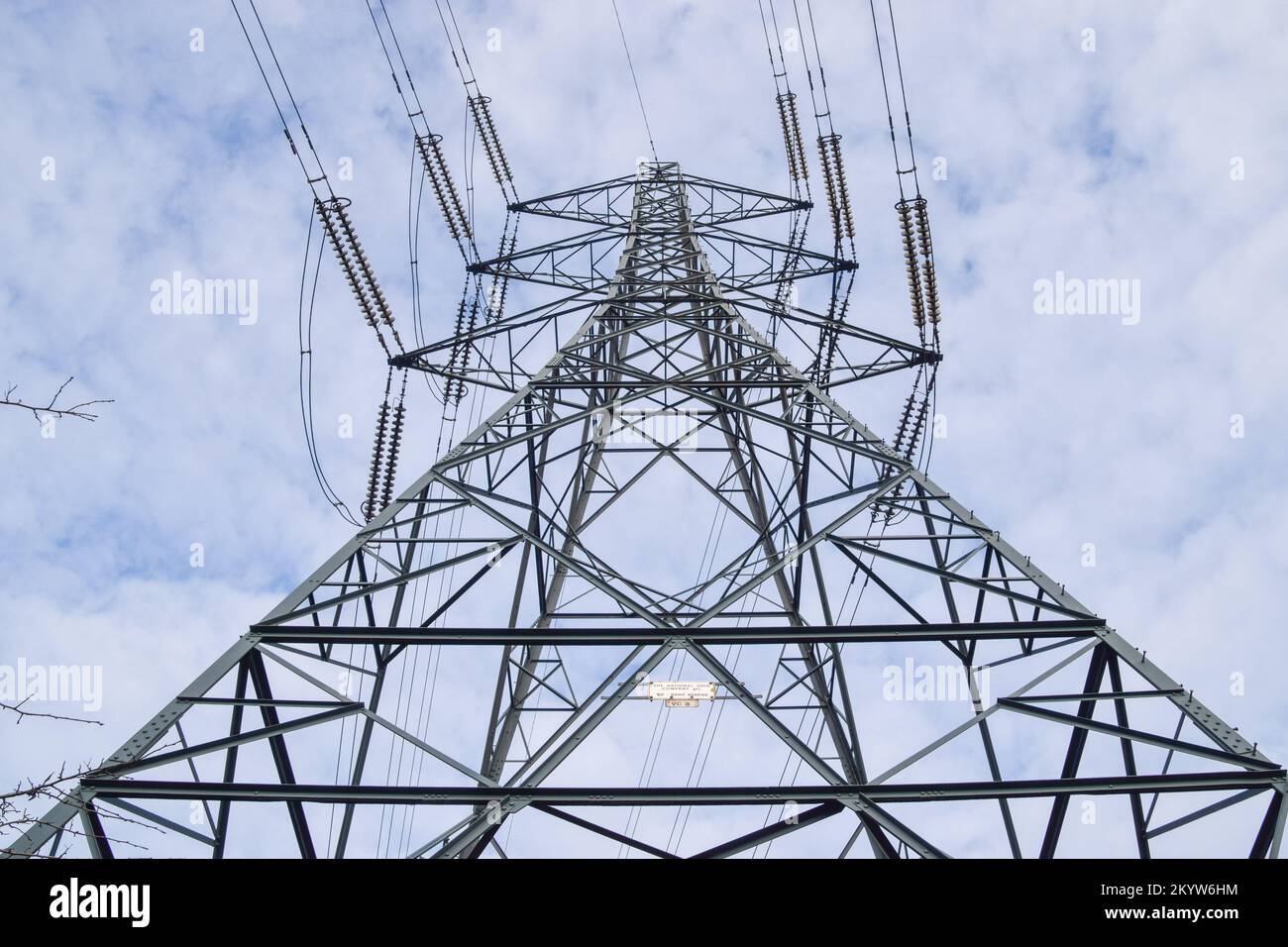 London, UK. 2nd December 2022. An electricity transmission tower, also ...
