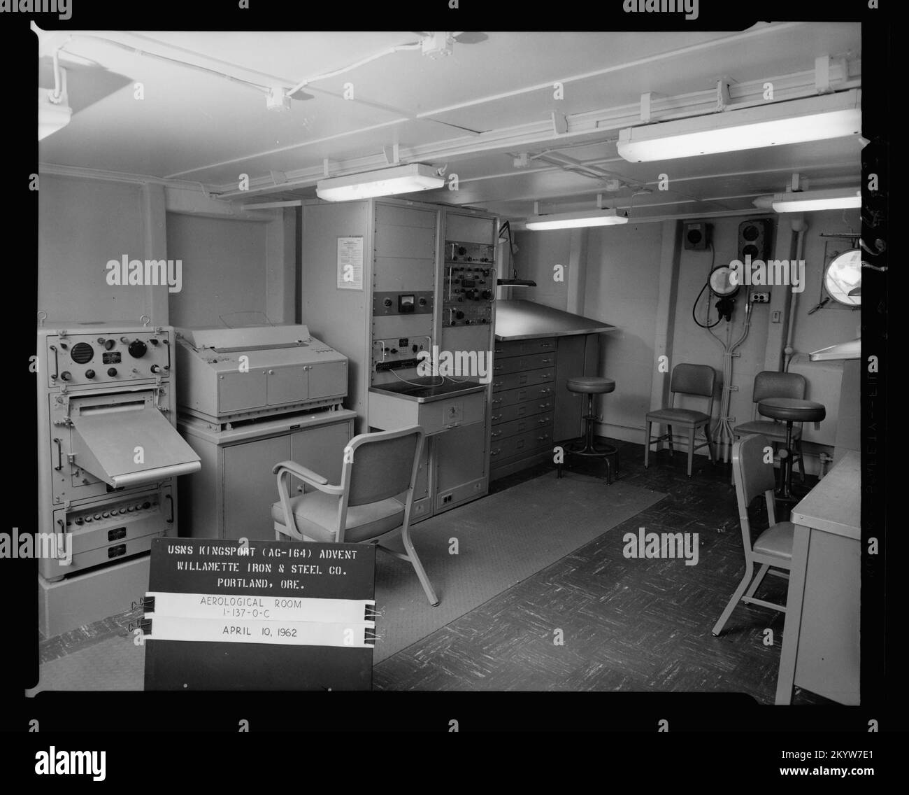 AG-164 USNS Kingsport , Ships, Naval Vessels, Boats, Naval History ...