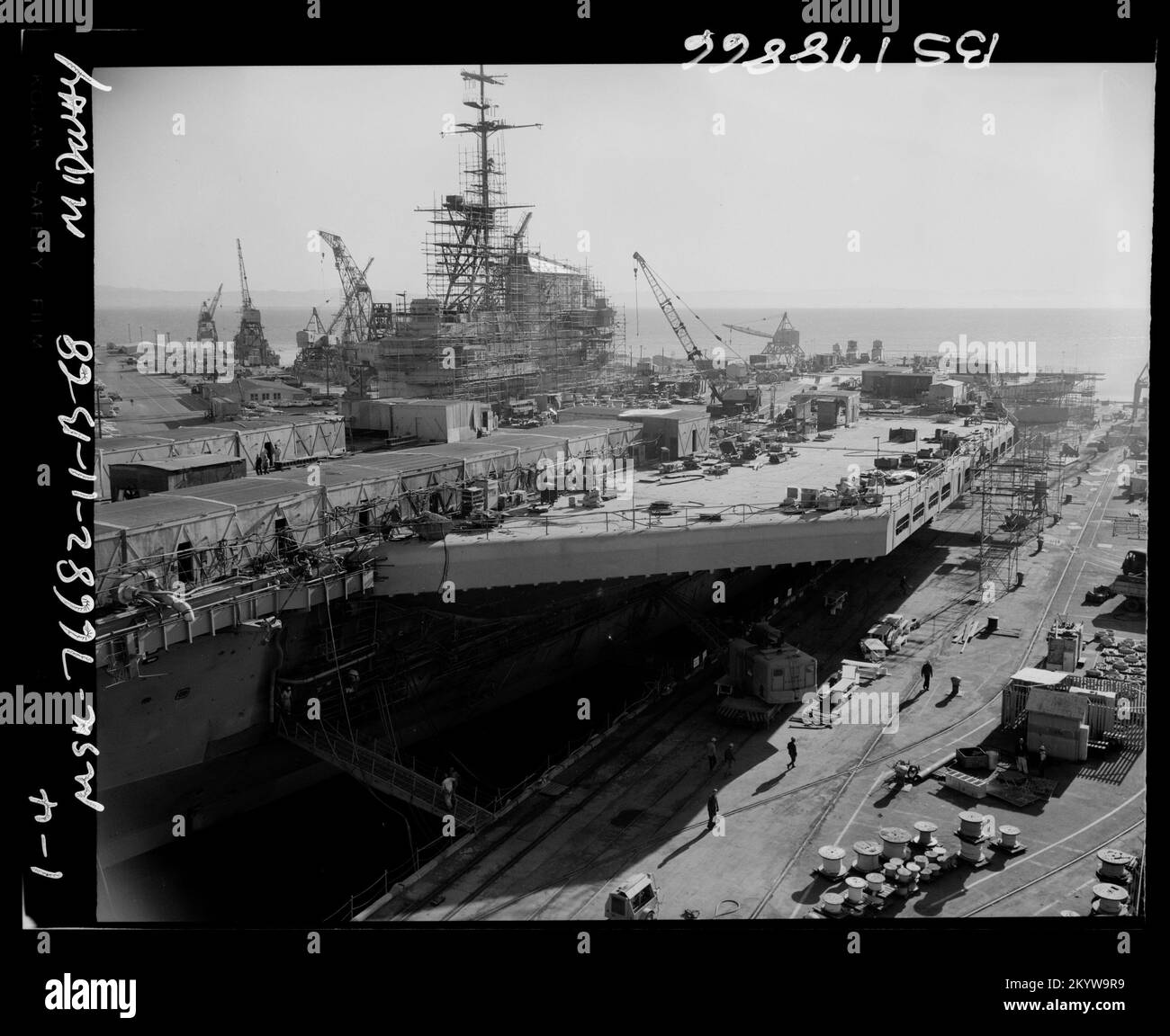 CVA 41 Midway , Ships, Naval Vessels, Boats, Naval History, Navy Stock ...