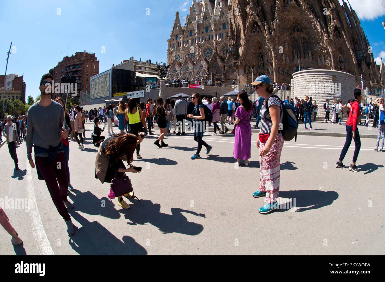 Sagrada familia esplanade hi-res stock photography and images - Alamy