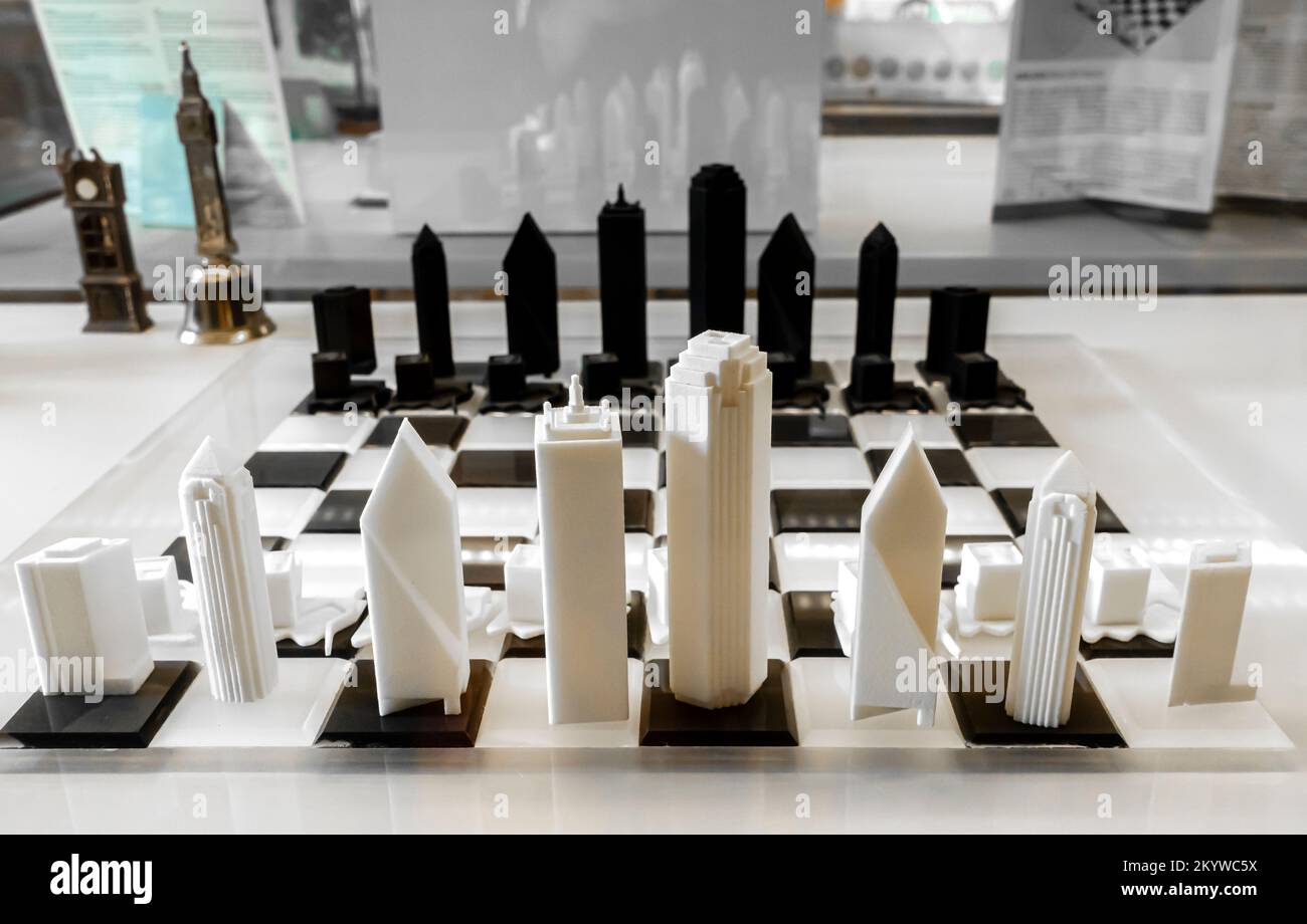 Dallas city chess set. Chess sets from the US. Chess pieces. Chess ...