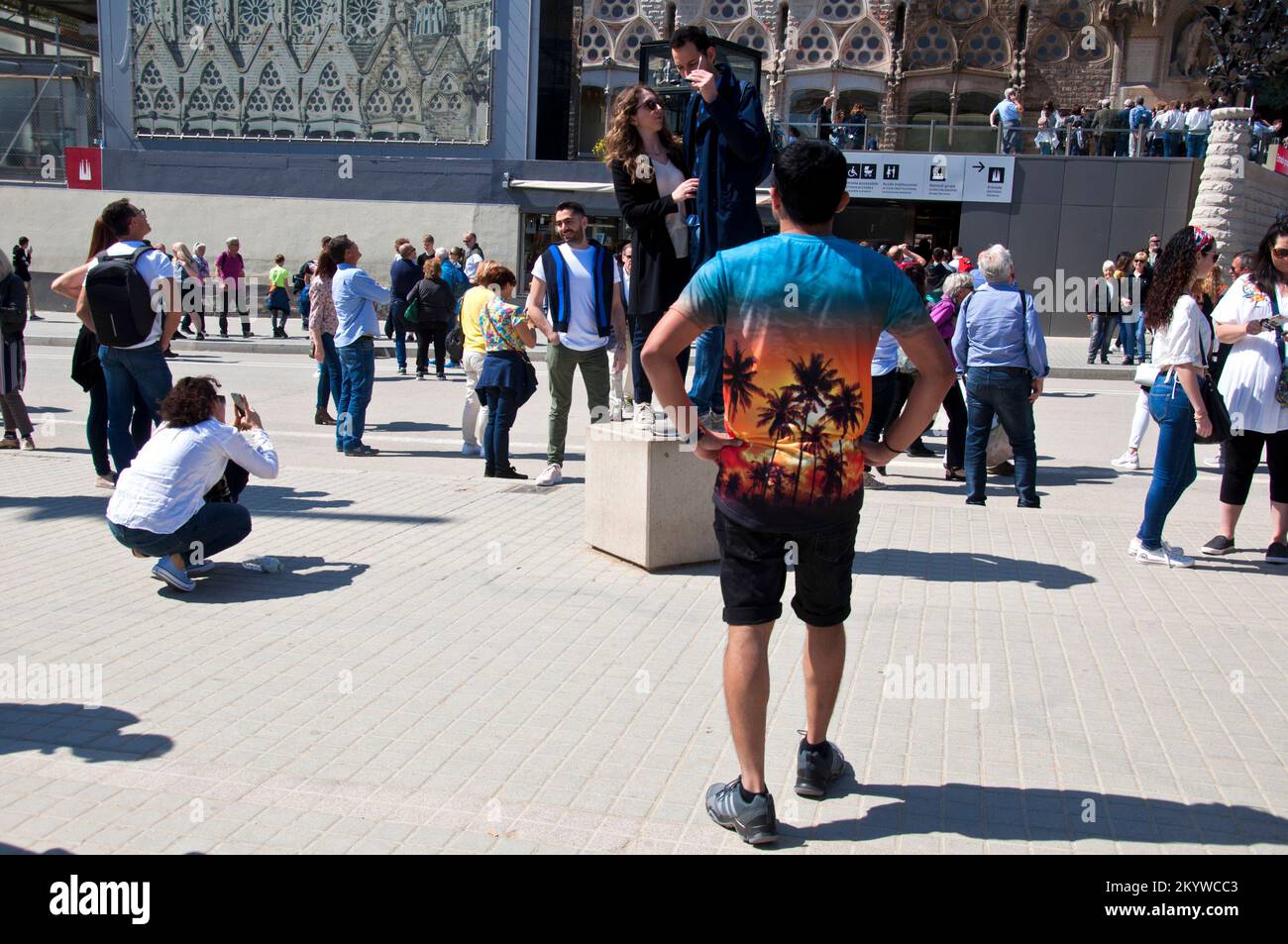 Sagrada familia esplanade hi-res stock photography and images - Alamy