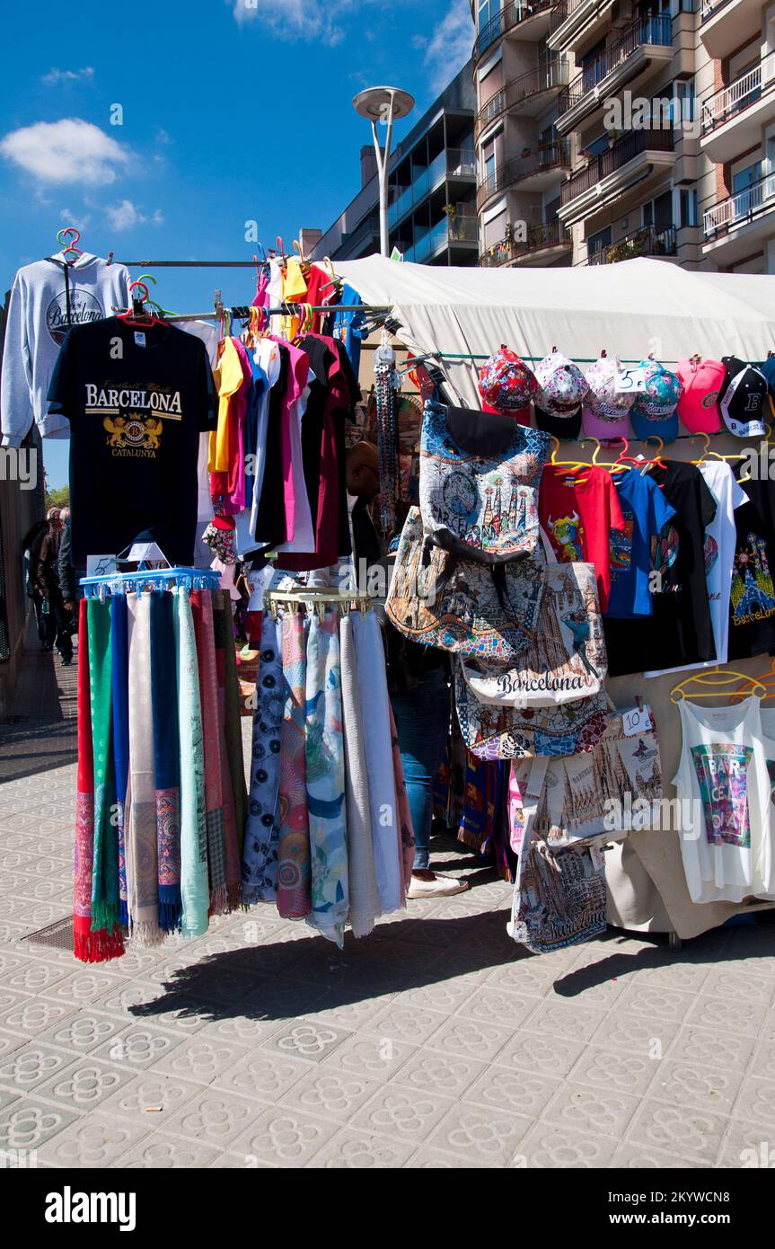 Sagrada familia esplanade hi-res stock photography and images - Alamy