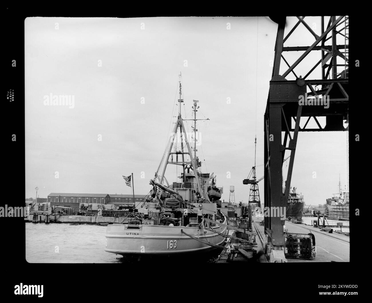 ATF 163 Utina , Ships, Naval Vessels, Boats, Naval History, Navy Stock ...