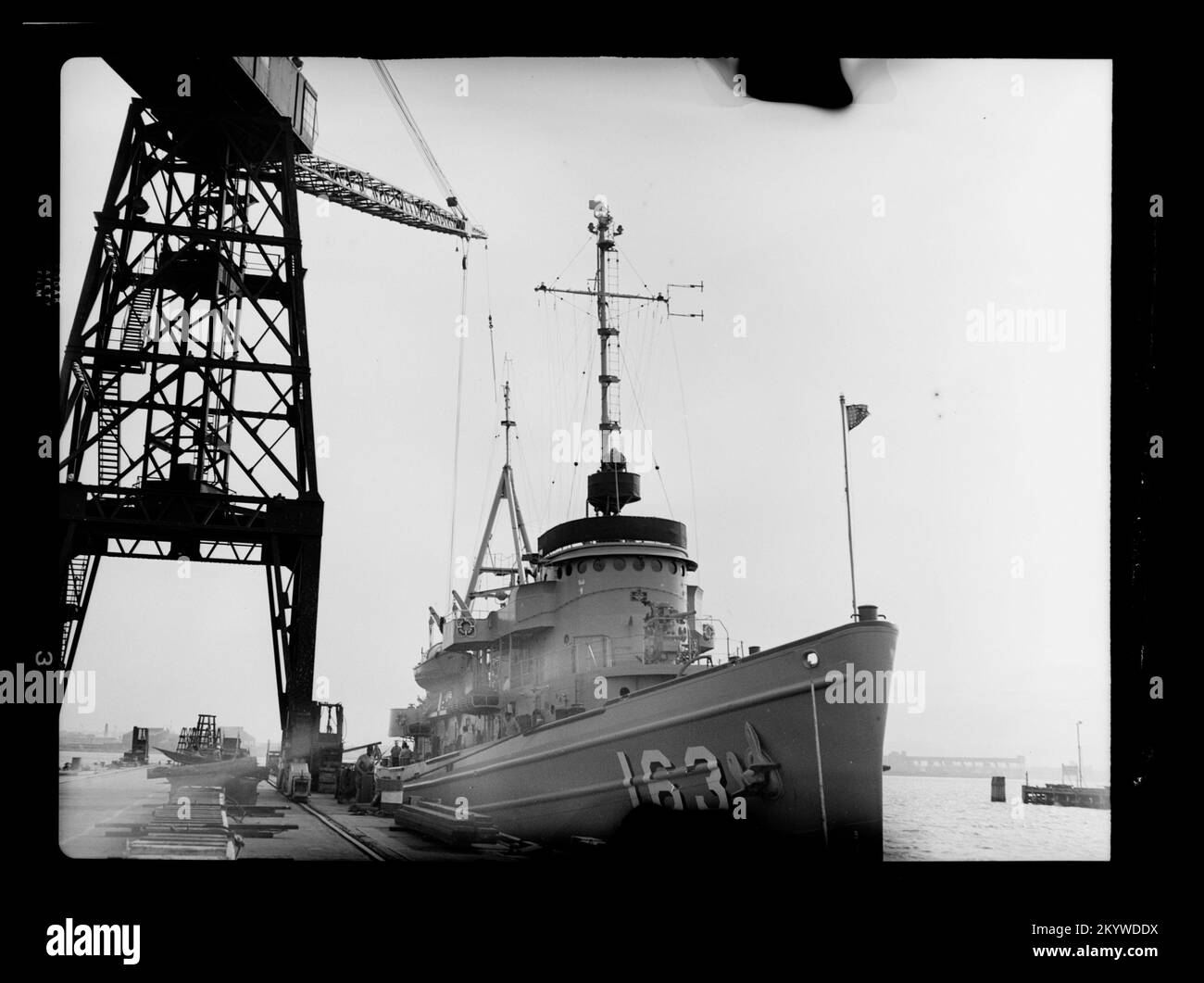 ATF 163 Utina , Ships, Naval Vessels, Boats, Naval History, Navy Stock ...