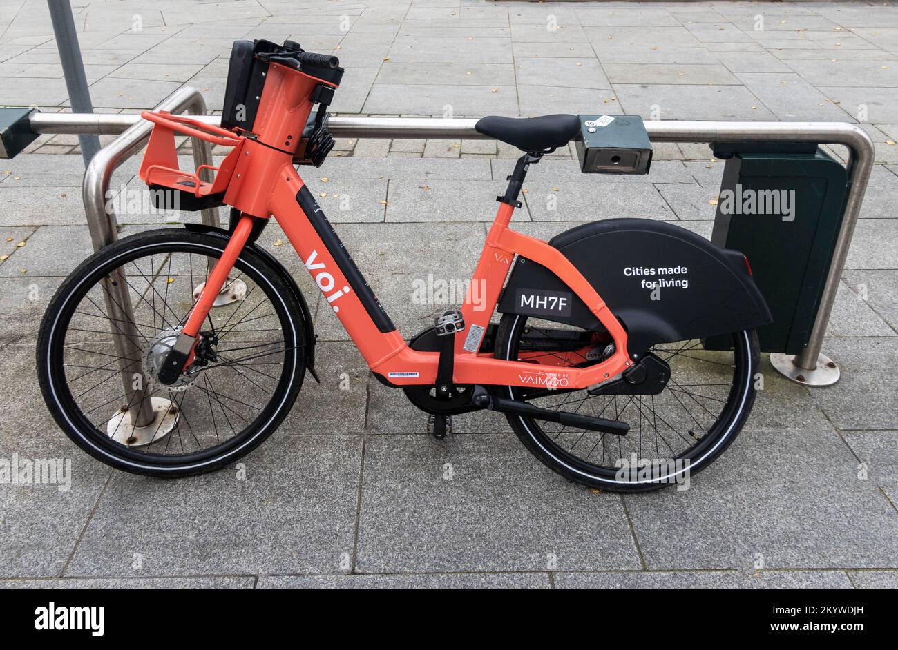 Voi MH7F rental bike Stock Photo - Alamy