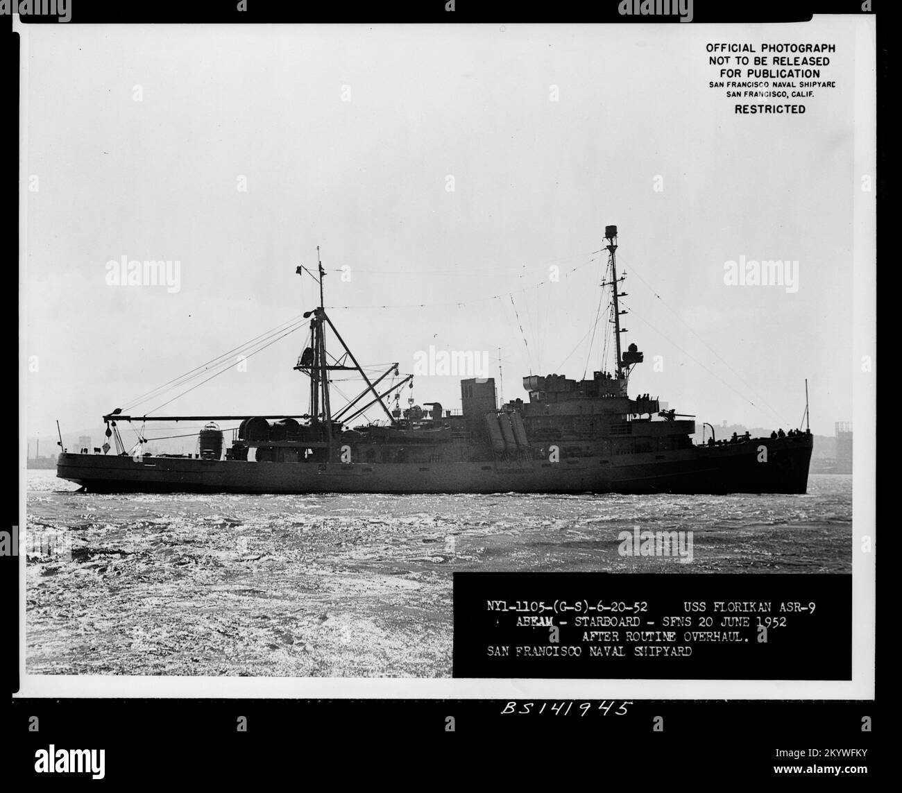 ASR-9 Florikan , Ships, Naval Vessels, Boats, Naval History, Navy Stock ...