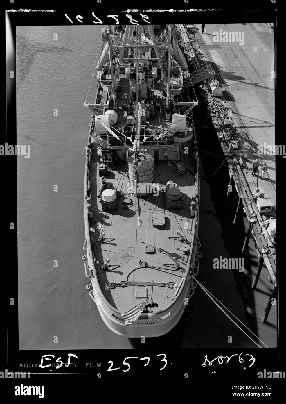 ASR-12 Penguin , Ships, Naval Vessels, Boats, Naval History, Navy Stock ...