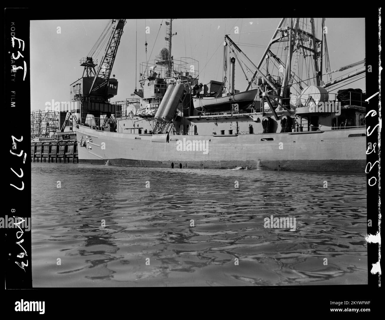 ASR-12 Penguin , Ships, Naval Vessels, Boats, Naval History, Navy Stock ...