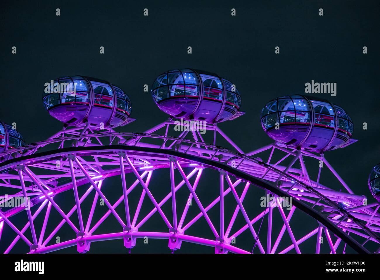 Close Up view of the London eye in London Stock Photo - Alamy
