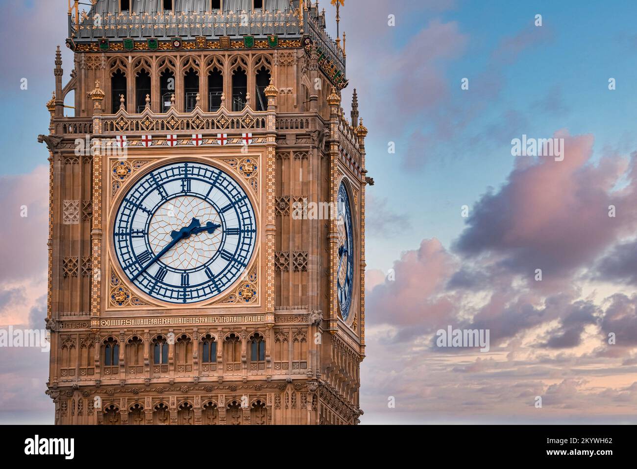 Close up view of the Big Ben clock tower and Westminster in London ...