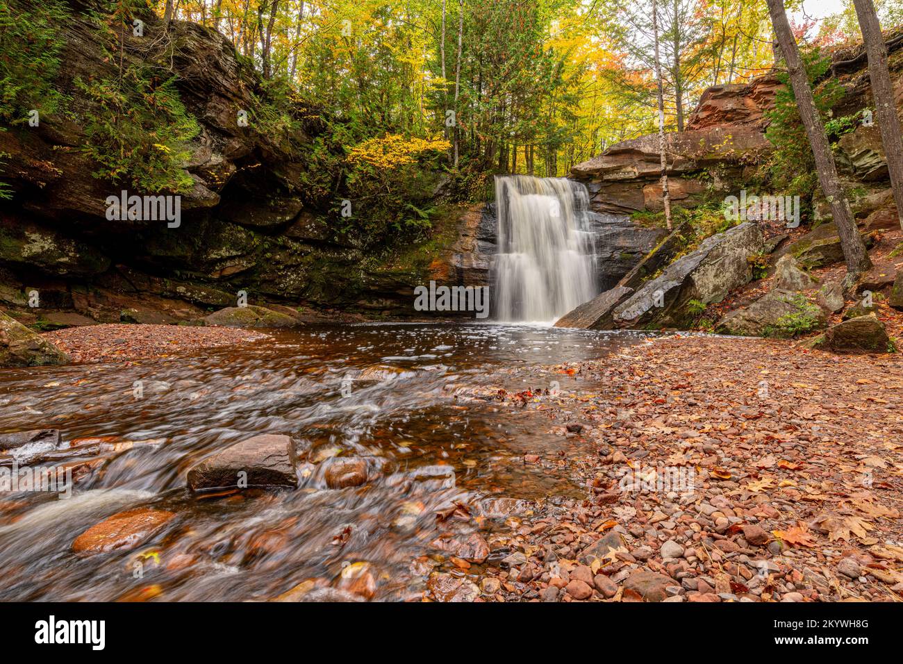The middle waterfall of the Hungarian Falls in the Upper Peninsula of ...