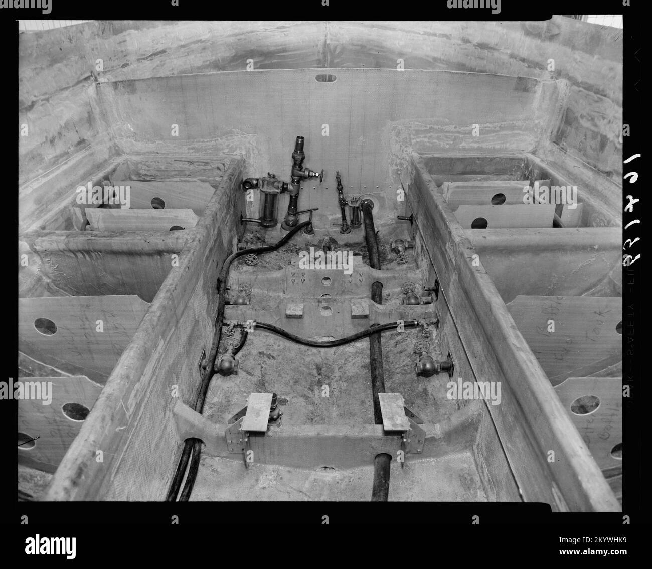 39' ASB , Ships, Naval Vessels, Boats, Naval History, Navy Stock Photo ...