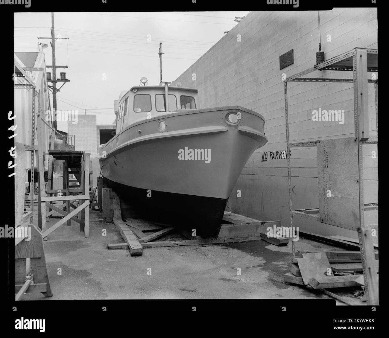 39' ASB , Ships, Naval Vessels, Boats, Naval History, Navy Stock Photo ...