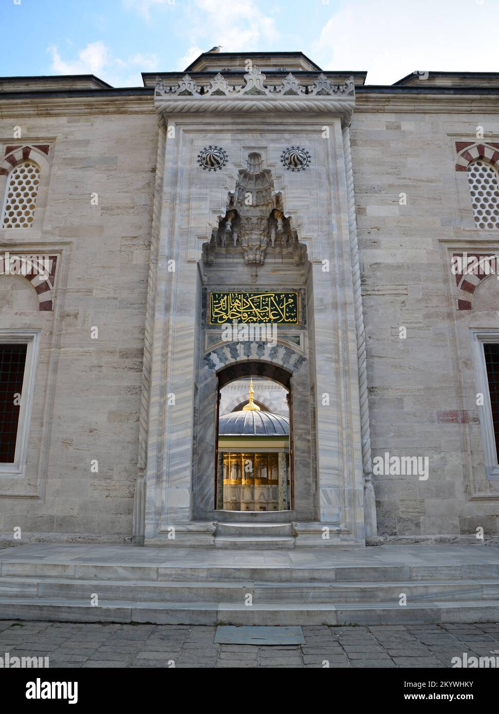 Beyazit tower suleymaniye mosque view hi-res stock photography and ...