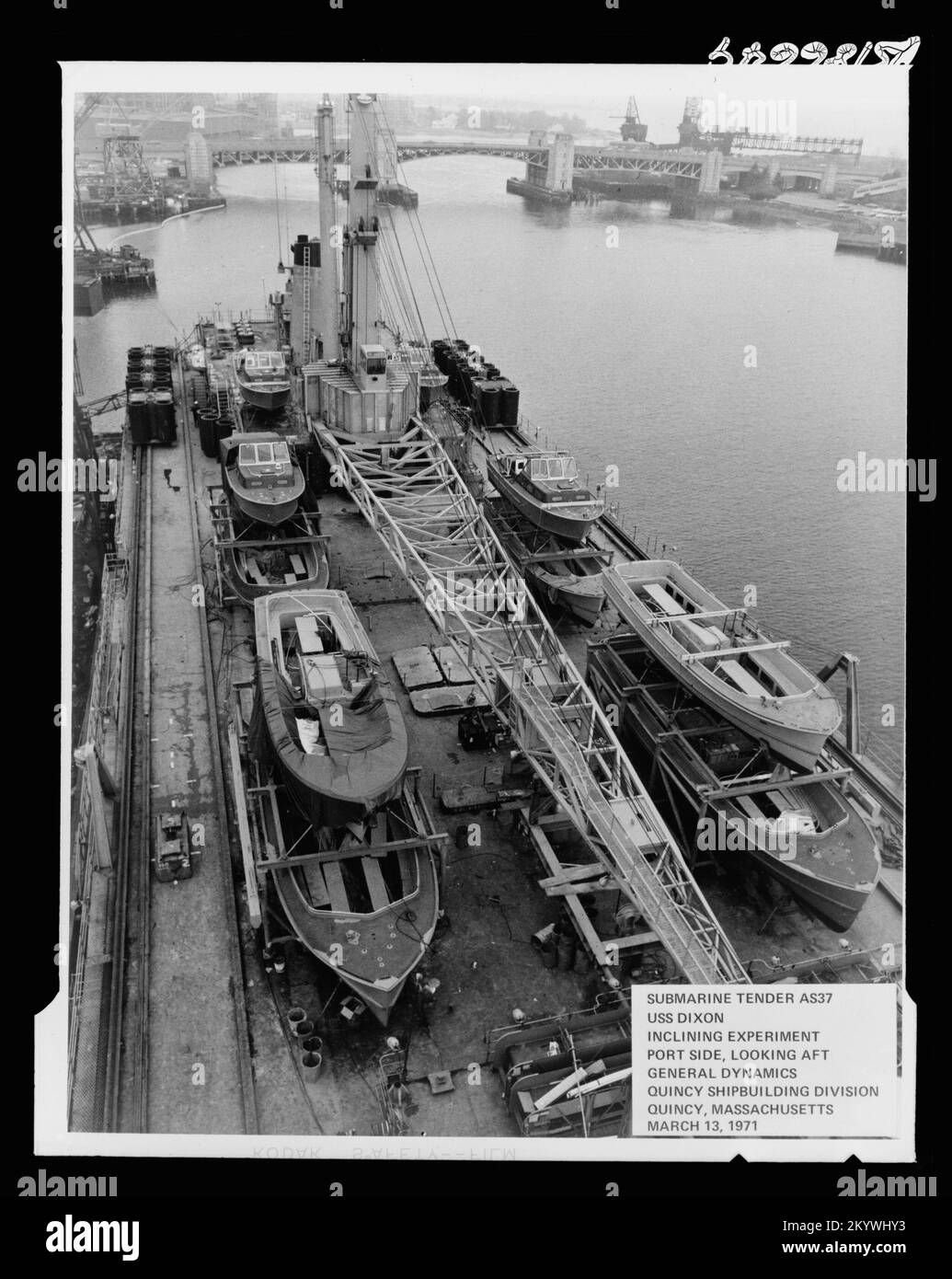 AS-37 Submarine Tender [19-NN-AS-37 Submarine Tender-186649] , Ships ...