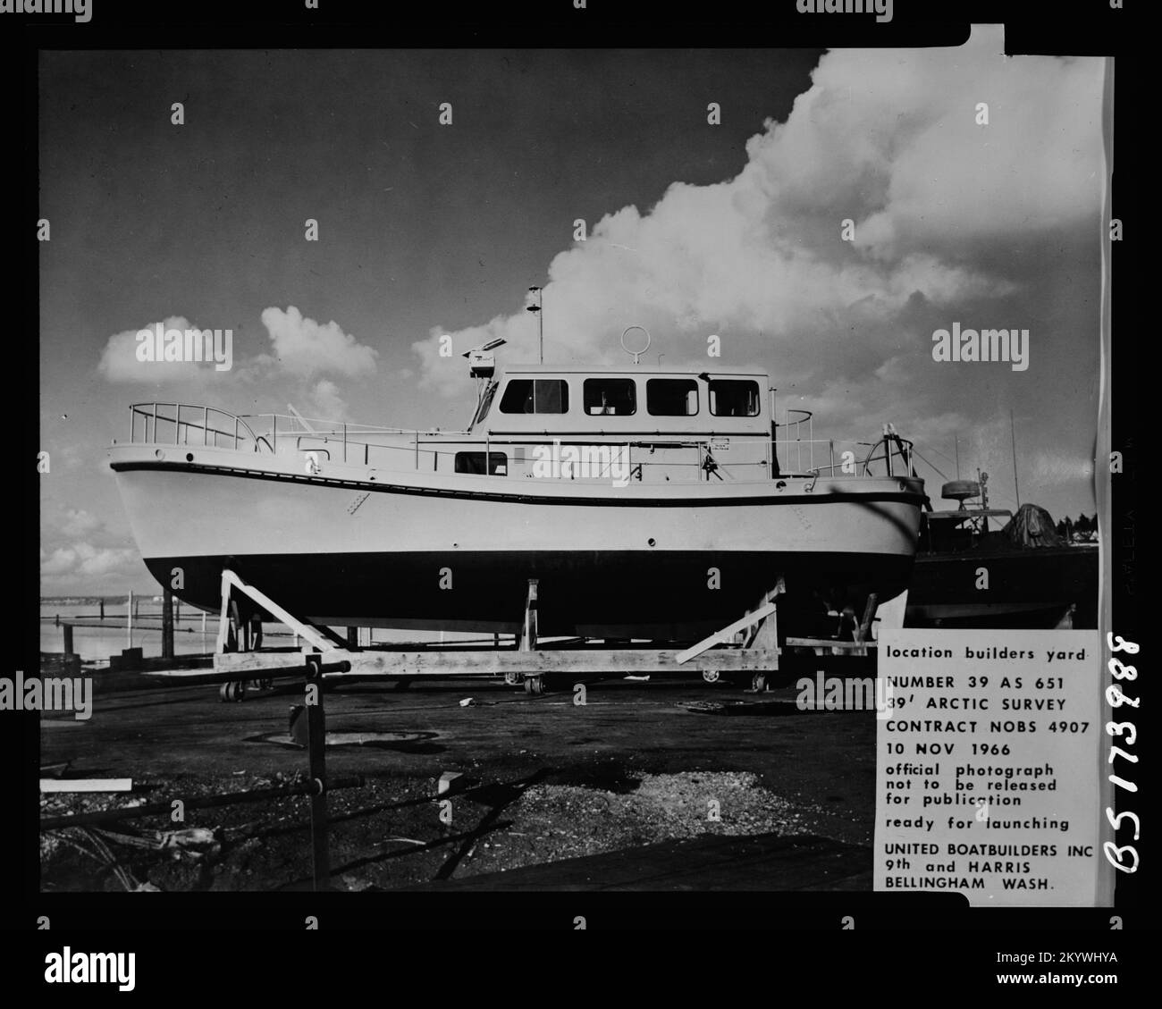 39' ASB , Ships, Naval Vessels, Boats, Naval History, Navy Stock Photo ...