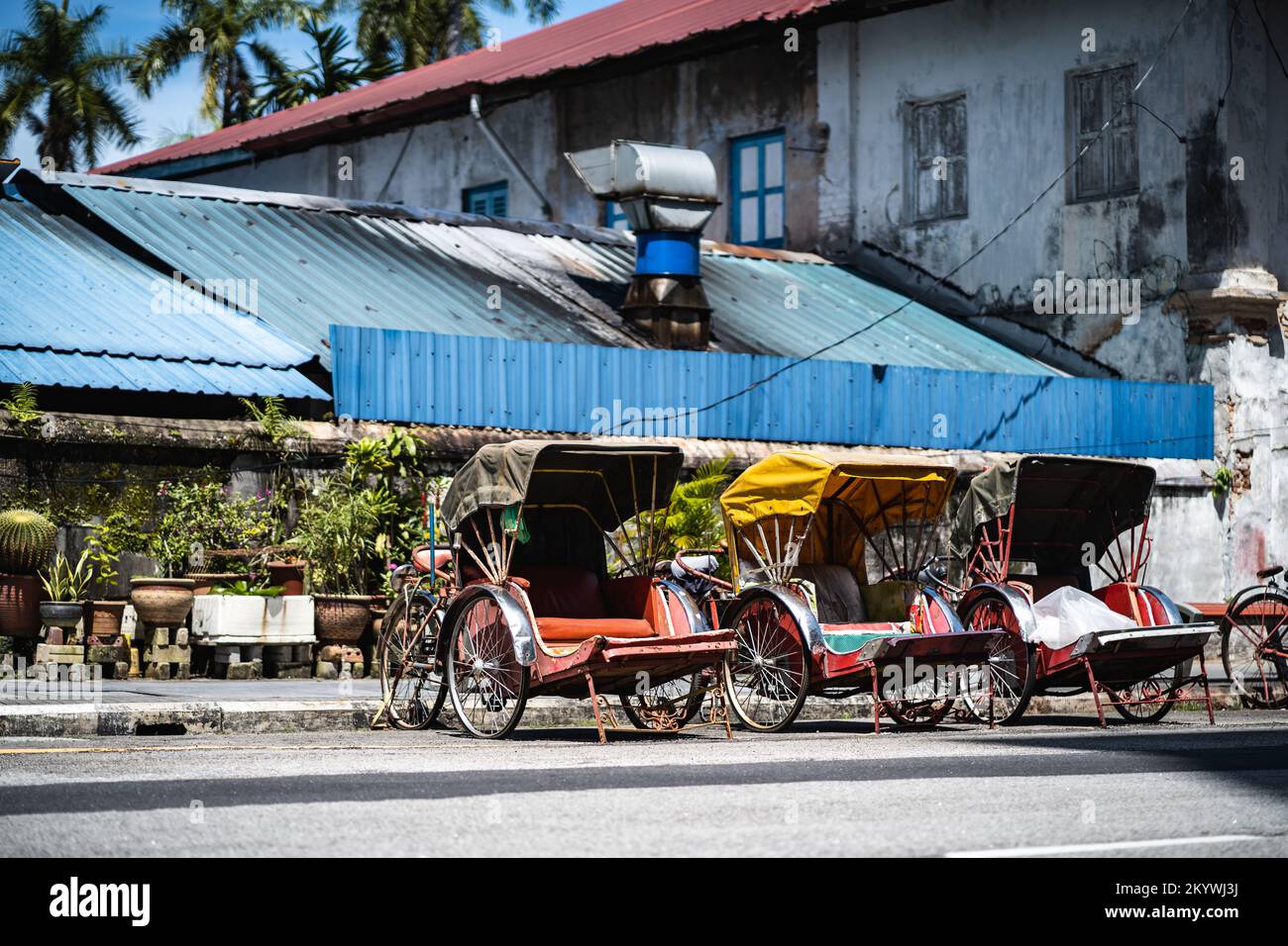 old Riksha in Georgetown, Penang, Malaysia Stock Photo - Alamy
