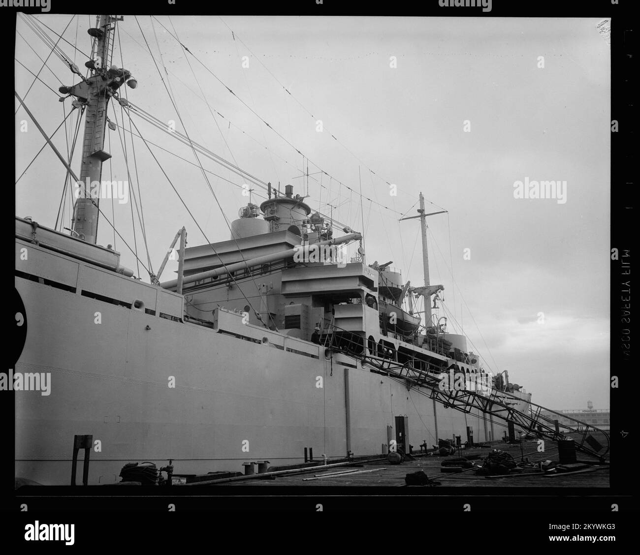 ARG-17 Hooper Island [19-NN-ARG-17 Hooper Island-150027] , Ships, Naval ...