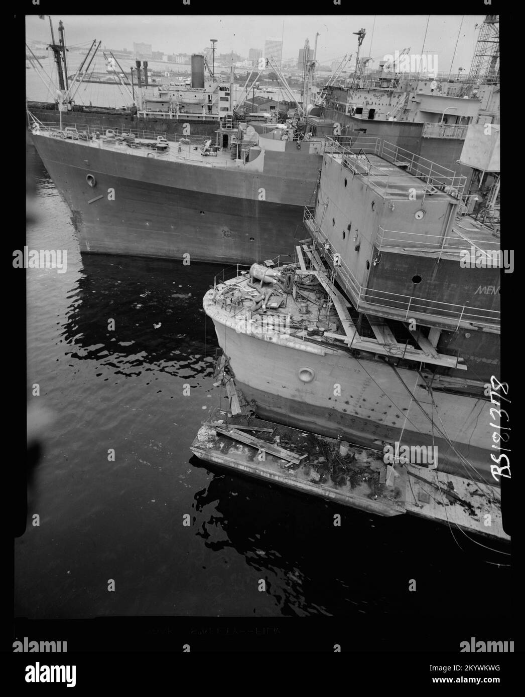 ARD-18 , Ships, Naval Vessels, Boats, Naval History, Navy Stock Photo ...