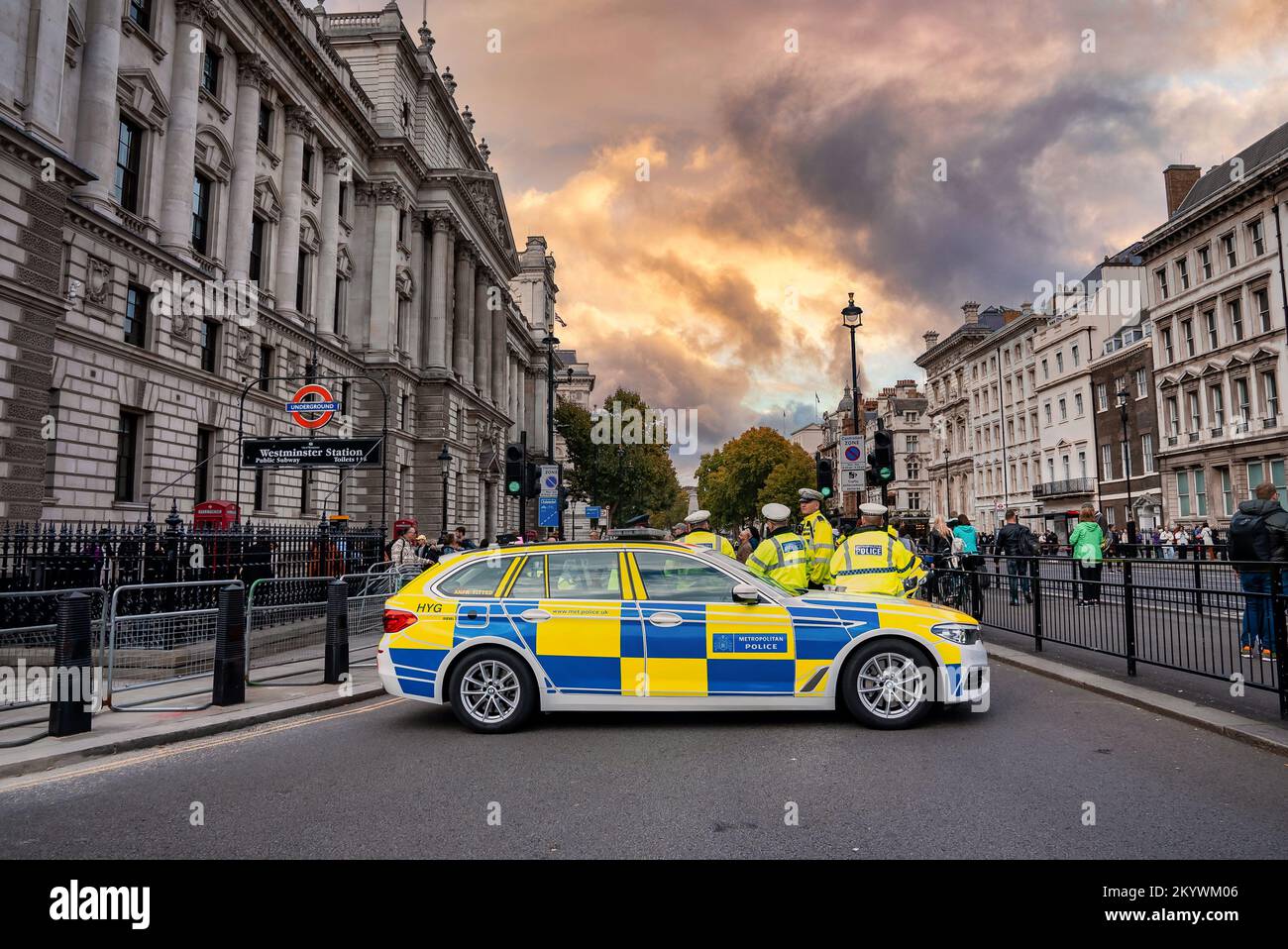 Surrounded by protesters hi-res stock photography and images - Alamy