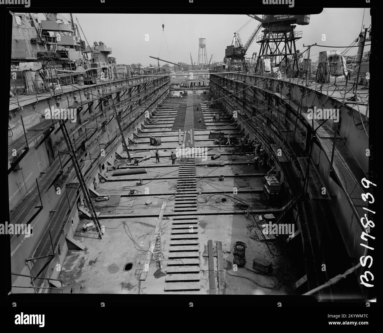 ARD-18 , Ships, Naval Vessels, Boats, Naval History, Navy Stock Photo ...