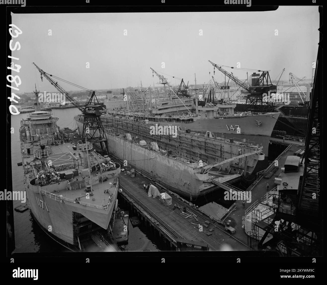 ARD-18 , Ships, Naval Vessels, Boats, Naval History, Navy Stock Photo ...