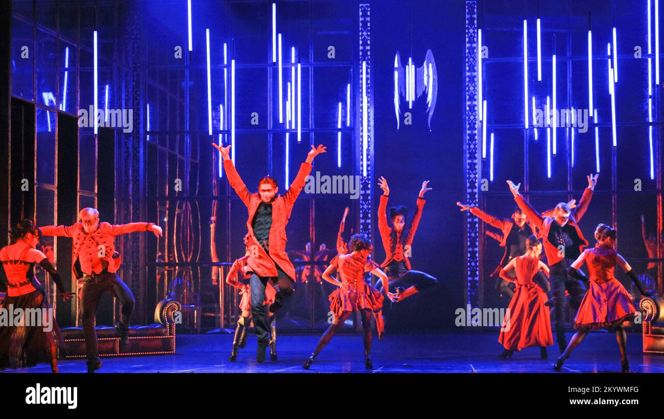 London, UK. 02nd Dec, 2022. The flamboyant and seductively lit Act 4 ...